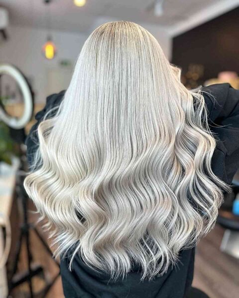 88 Stunning Platinum Blonde Hair Colors That'll Get You Noticed