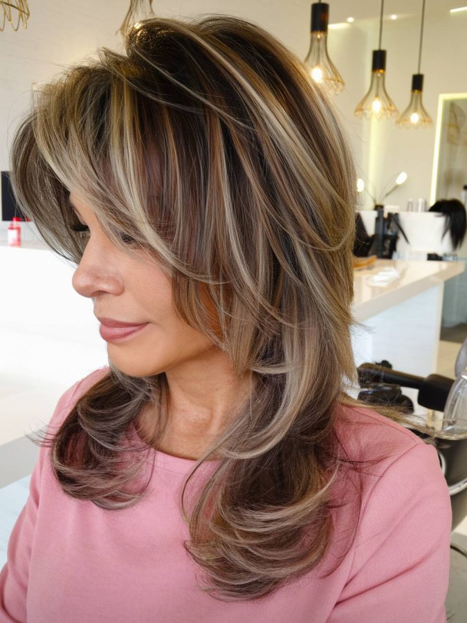 15+ Trendy Layered Hair Ideas to Tame Thick Hair in 2025