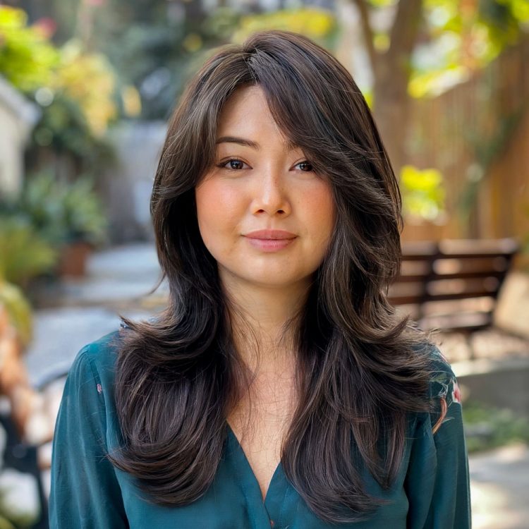17 Must-Try Long Layered Haircuts for Round Faces in 2026