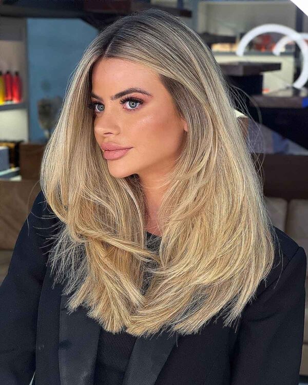 35 Stunning Haircuts with Long Layers for Straight Hair