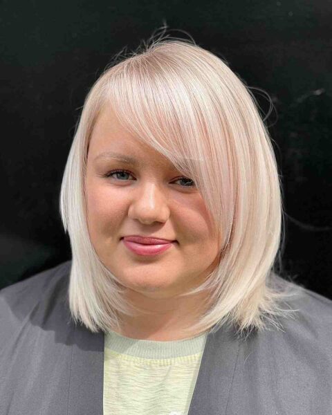 38 Cutest Ways to Pair Straight Hair With Bangs