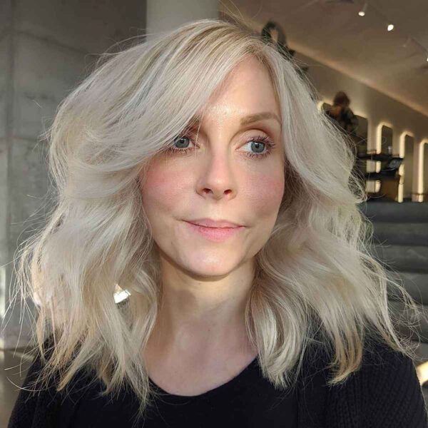 27 Flattering Ways to Wear Bangs for Women with Small Foreheads