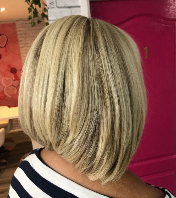 40 Amazing Long Stacked Bob Haircuts to Try