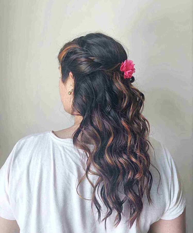 26 Hawaiian Hairstyles for the Cutest Island Look