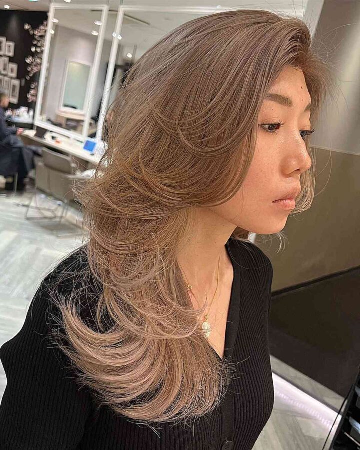 41 Gorgeous Butterfly Haircut Ideas to See Before You Try