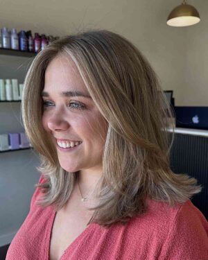 The 90's Rachel Haircut Is Back and These 25 Haircuts Prove It