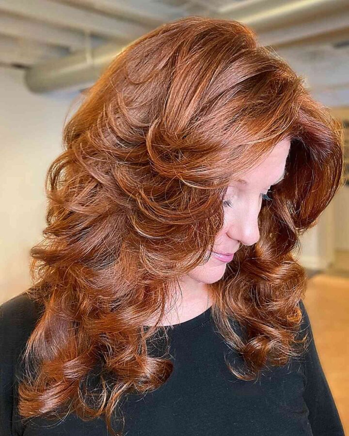 26 Incredible Feathered Haircuts for Medium-Length Hair in 2026