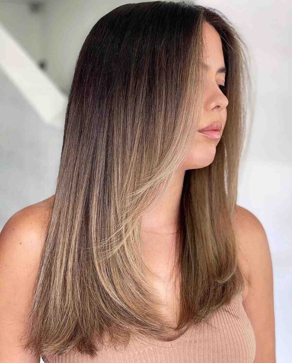 35 Straight Layered Hair Ideas for All Lengths and Textures
