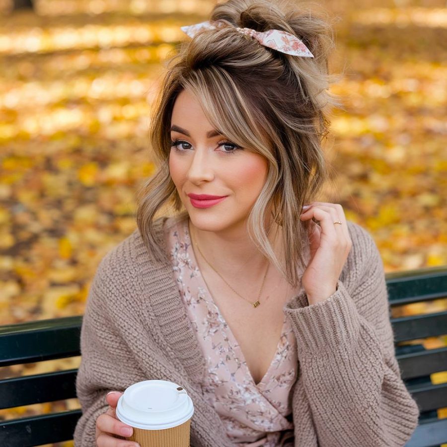 15+ Trendy Ribbon Hairstyles for a Playful & Chic Look in 2025