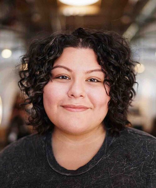 60 Flattering Haircuts for Round Faces + How to Choose The Best One