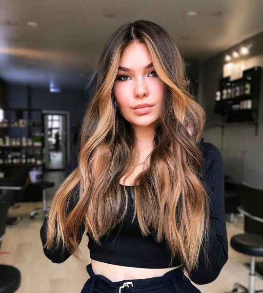 47 Stunning Money Piece Hair Highlights for a Face-Framing Trend