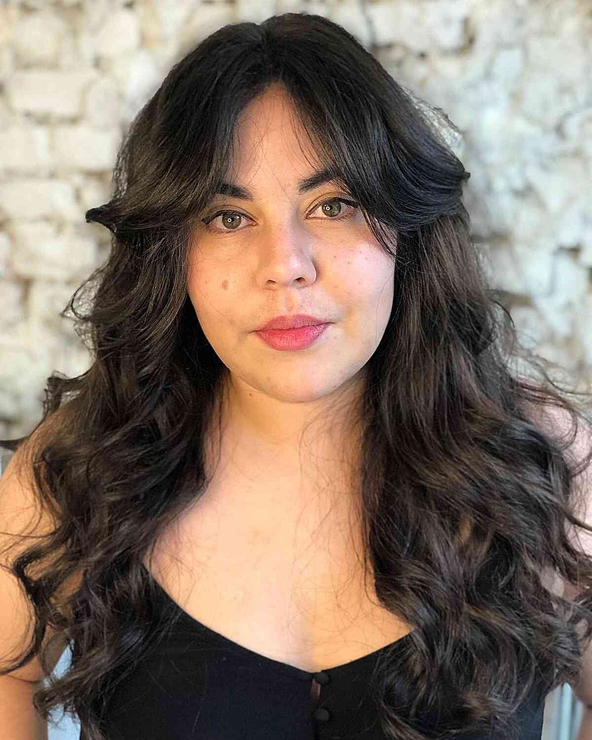 Bangs for Round Face Shapes: 0 Flattering Haircuts - Kappers Magazine