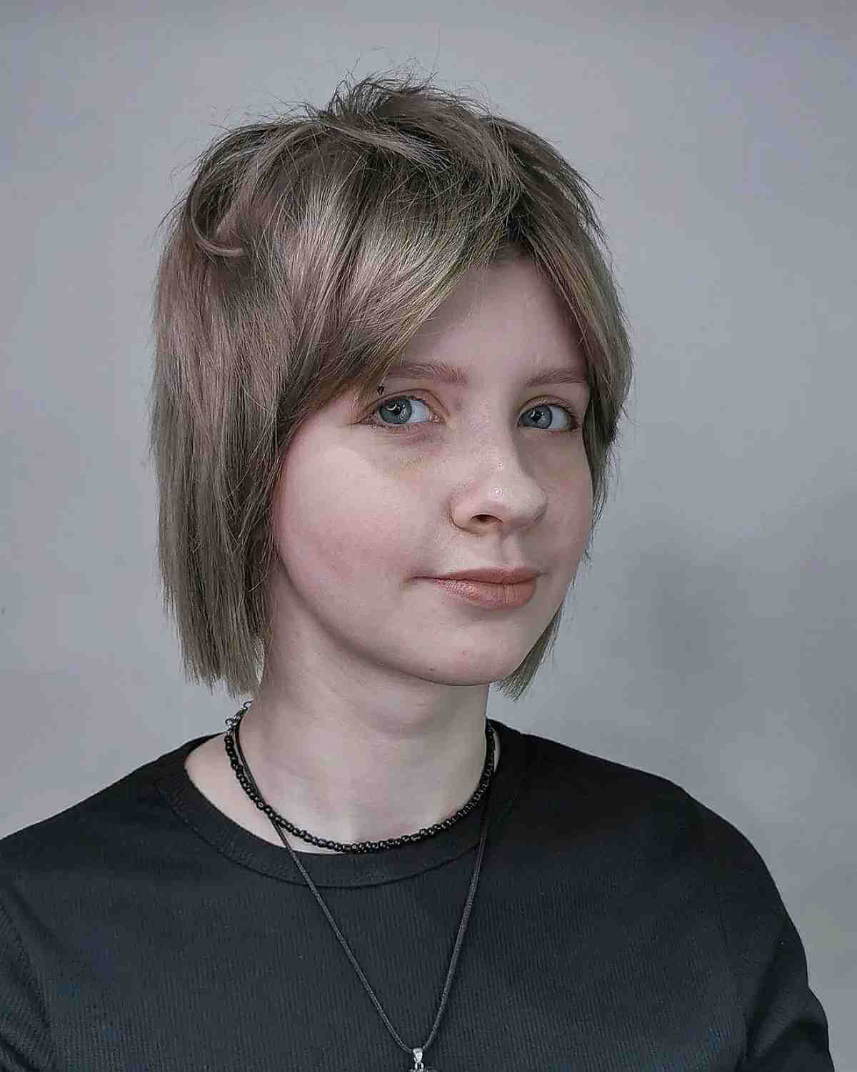 35 Medium-Length Shag Haircuts: Trendy Ideas for 2026