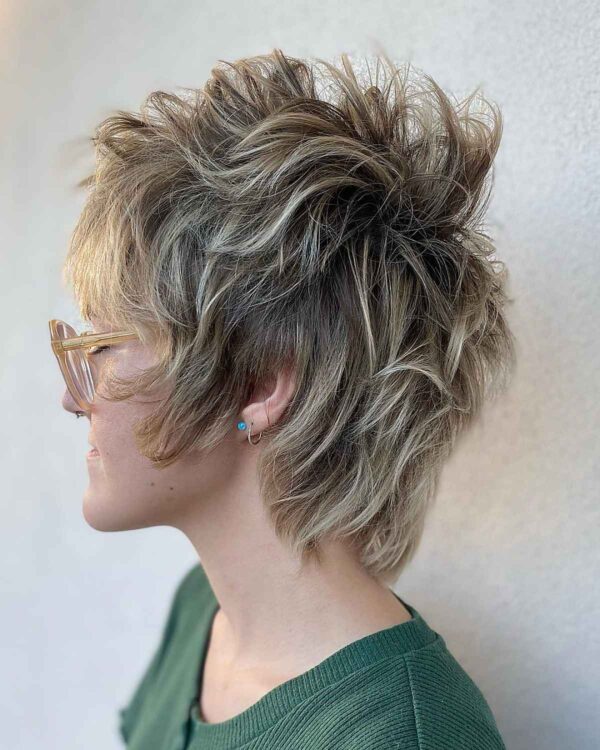 38 Heavily Layered Shag Haircut Ideas for The Ultimate Tousled Look