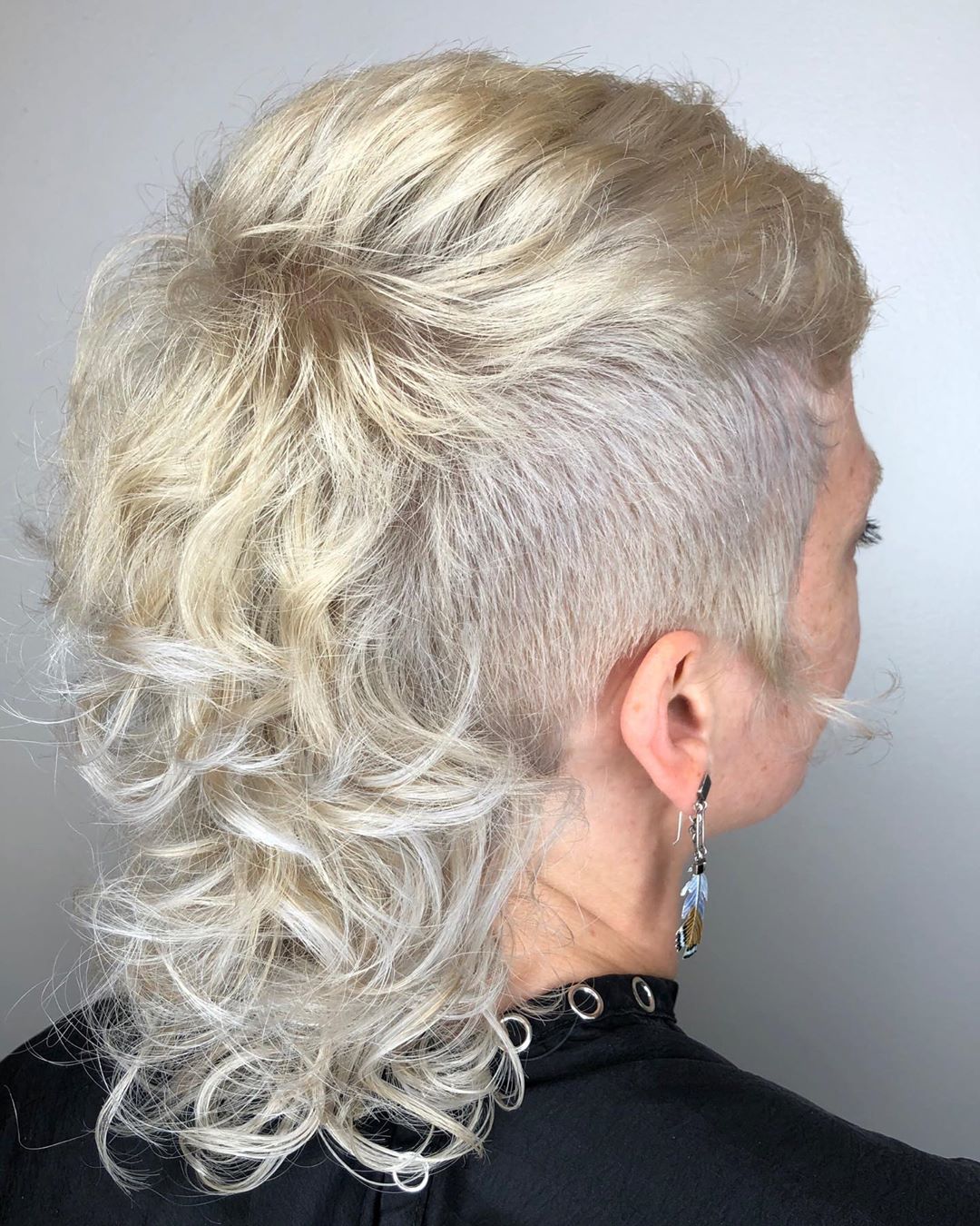 16 Edgy Long Hair with Shaved Sides & Back Undercuts for Women