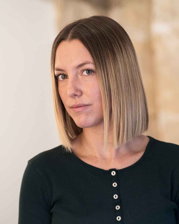 47 Short Straight Hairstyles Trending Right Now in 2026