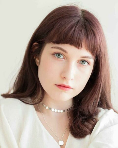 27 Flattering Ways to Wear Bangs for Women with Small Foreheads