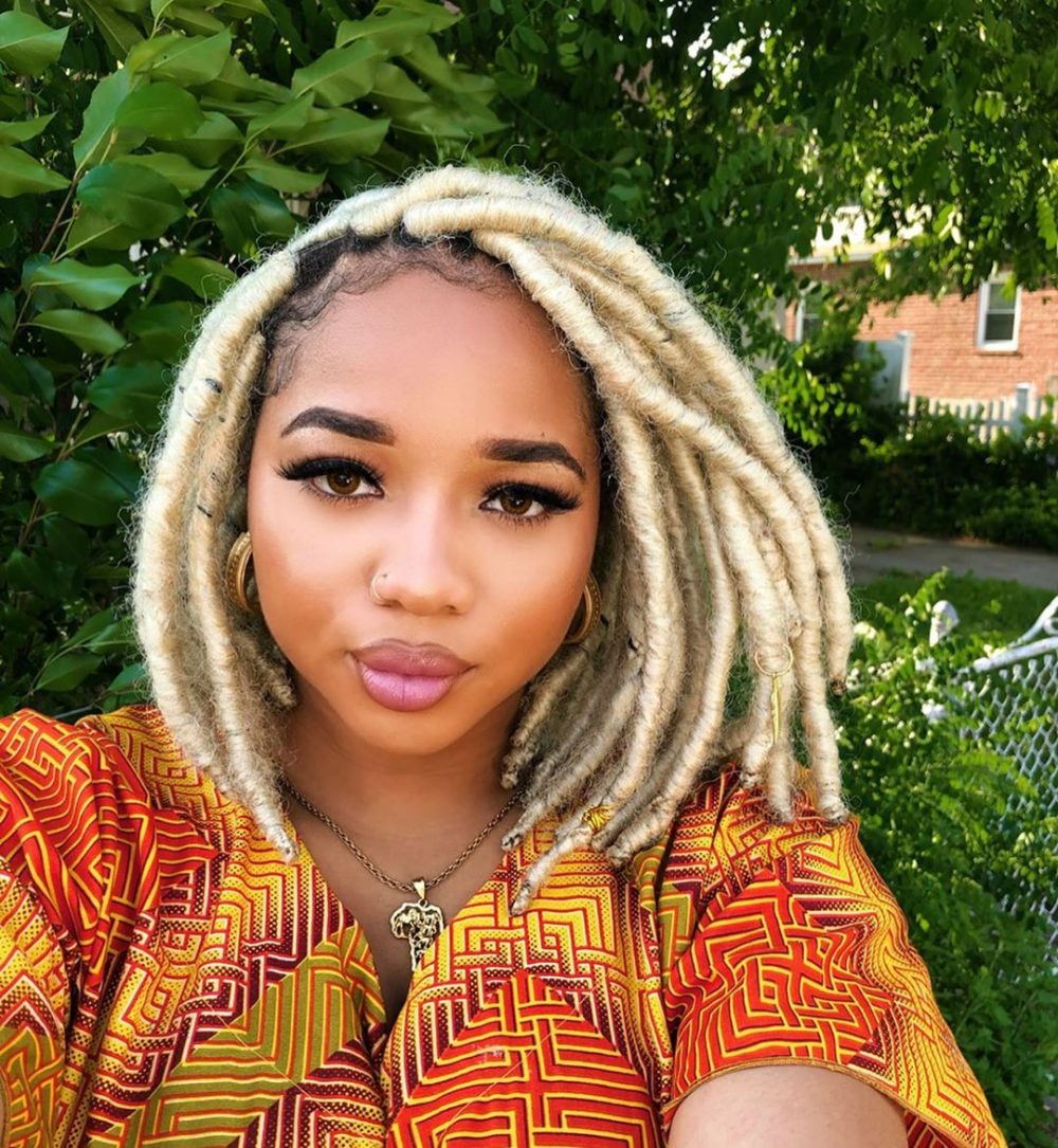 16 Trendiest Ways to Style Short Faux Locs Right Now - Archibald Asaints