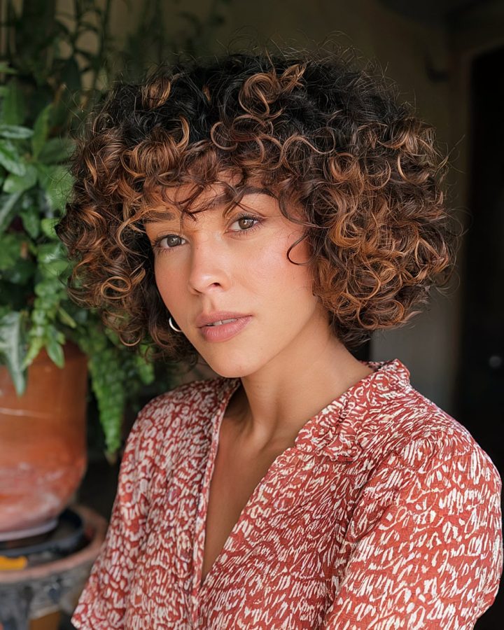 45 Chic Short Curly Hairstyles Women Are Obsessed With for 2026