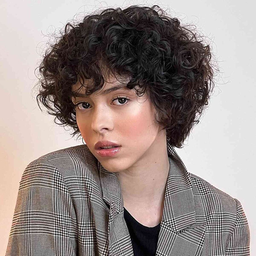 70+ Trendy Short Curly Haircuts & Hairstyles for 2026
