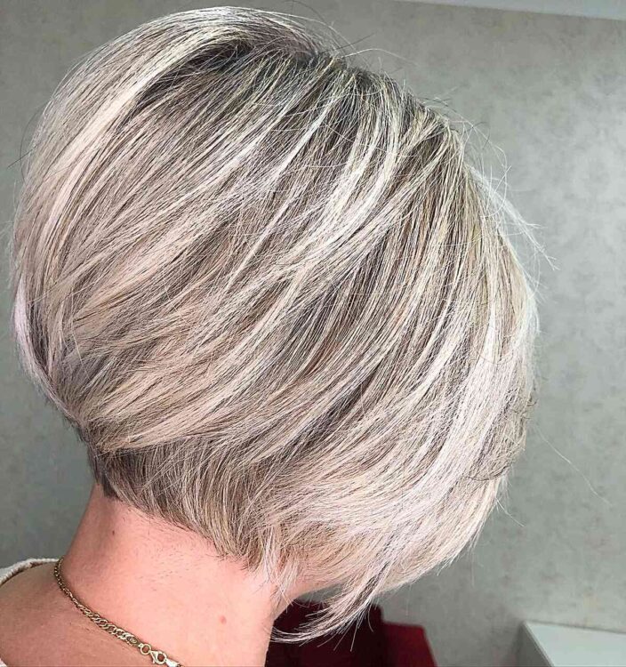 The Stacked Wedge Is The Haircut to Try This Spring & Here Are 25 Cute ...