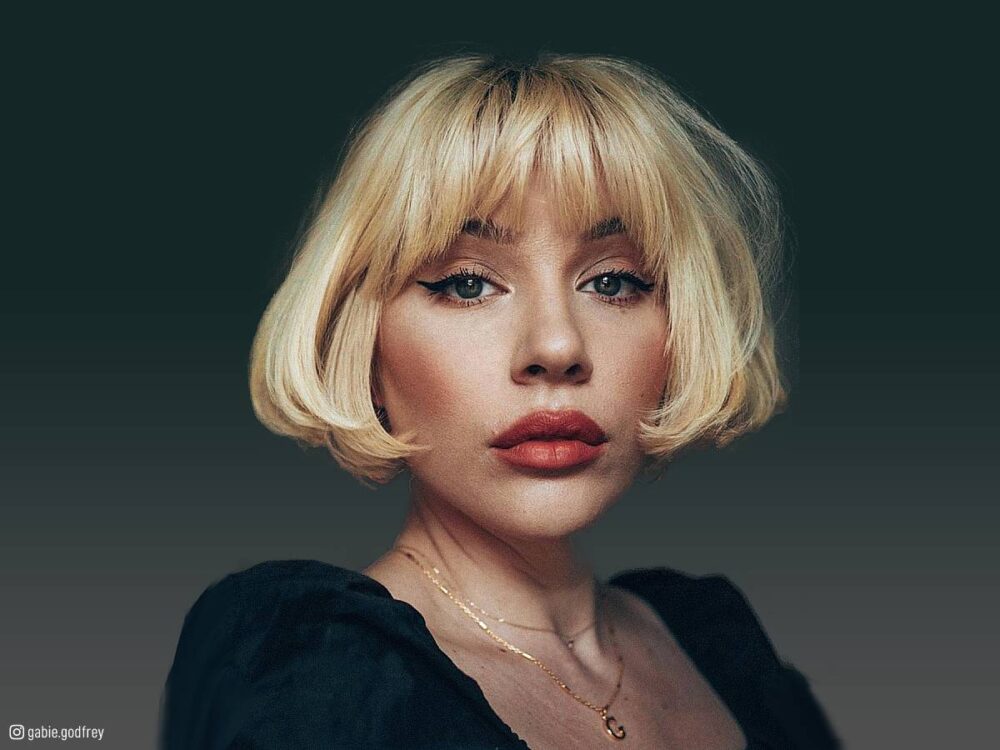 Short Fluffy Hair: 20 Ways to Pull Off This Cute Hair Trend