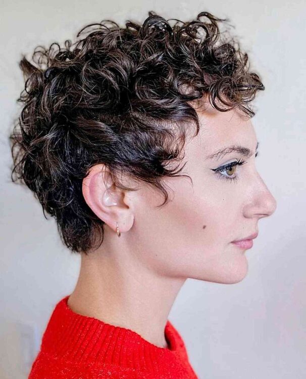 29 Cutest Pixie Cuts for Wavy Hair That Are Trending Right Now