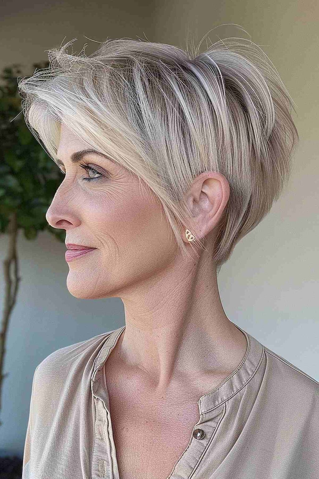 24 Short, Stacked Pixie Bob Haircuts for a Cute and Sassy Look