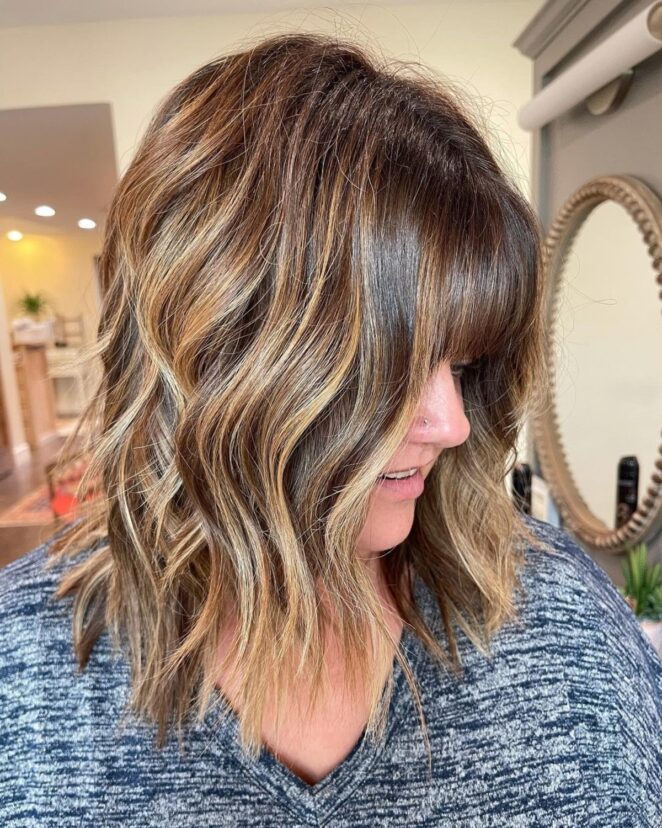 34 Trendy Choppy Bob with Bangs for a Modern Beachy Style