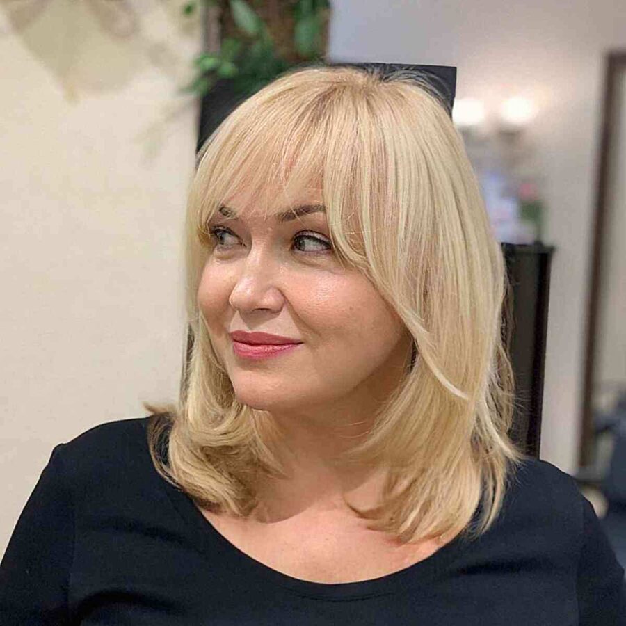 100+ Cute & Easy Shoulder-Length Haircuts for 2025