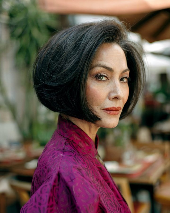 21+ Stylish Angled Bob Haircuts for Older Women in 2026