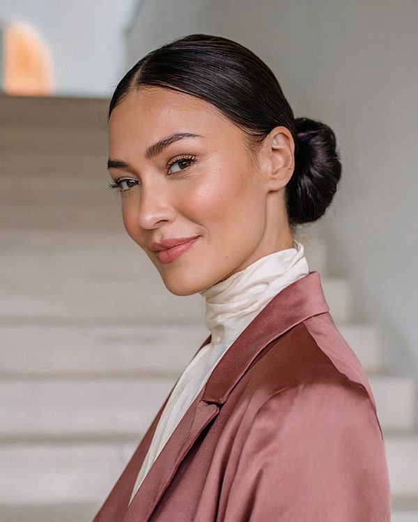23 Low Bun Hairstyles That Are Too Chic to Miss in 2026