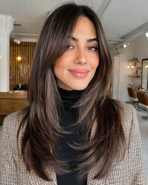 28 Sleek Layered Hairstyles for Long Hair That Are Too Gorgeous to Ignore
