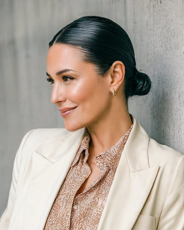 23 Easy Ways to Style Greasy Hair and Still Look Amazing in 2026