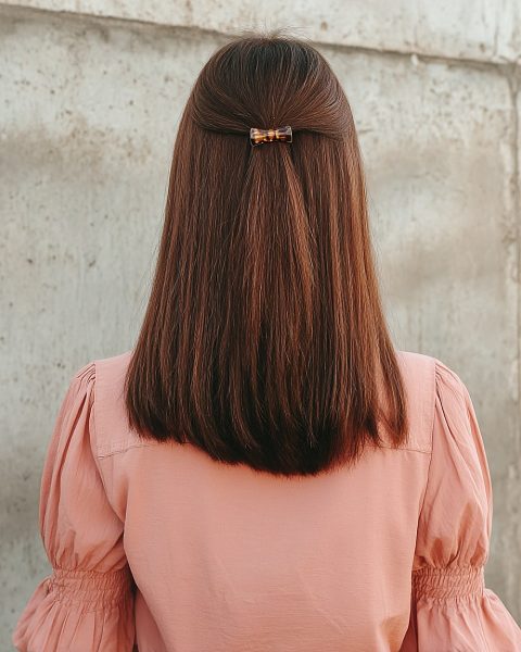 25 Easy Claw Clip Hairstyles Youll Want to Wear All 2026
