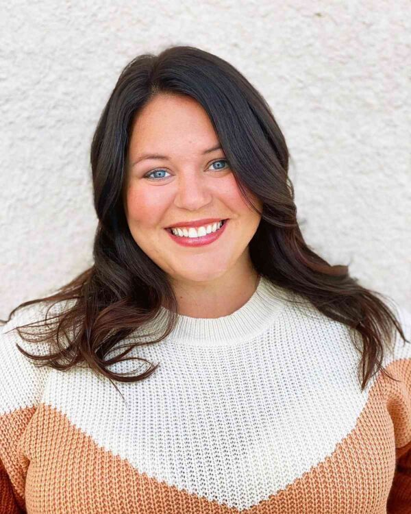 34 Most Flattering Long Hairstyles for Round Faces