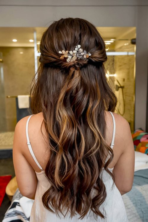 17 Glam Hairstyles to Make You Feel Red Carpet-Ready in 2026