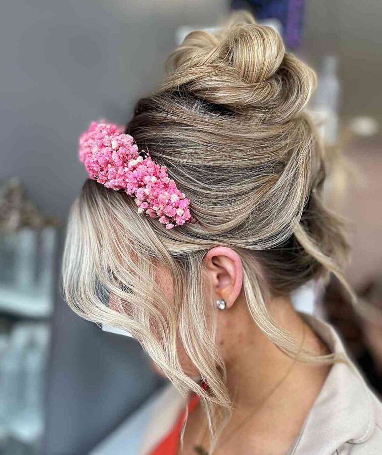 35 Simple & Cute Wedding Guest Hairstyle Ideas