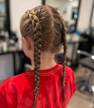 29 Perfect Softball Hairstyles That Are Trendy and Practical