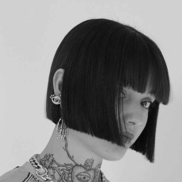 28 Best Short Straight Bob Haircuts for a Sleek Look