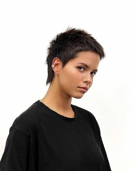 23 Trendsetting Androgynous Haircuts for the Modern Individual