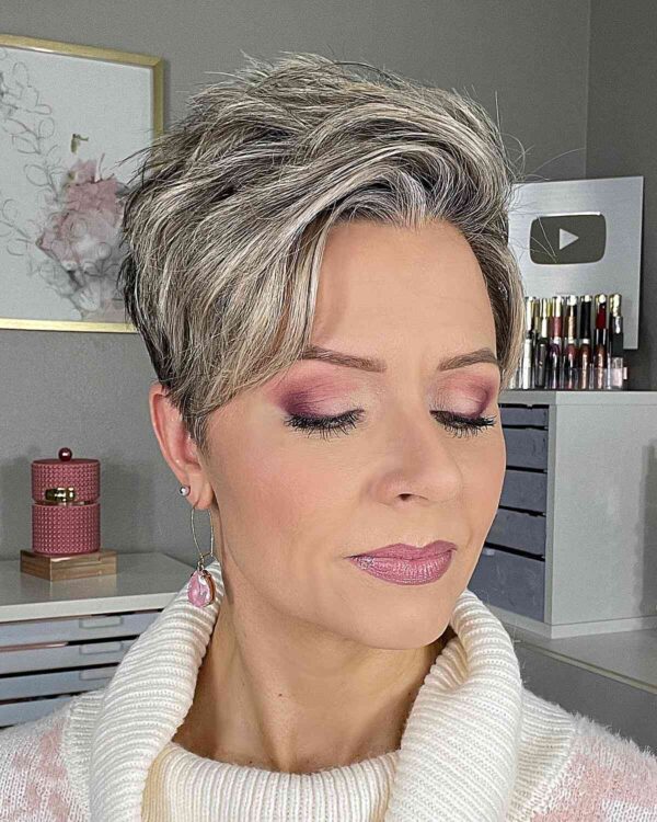 29 Long Pixie Cuts for Older Women to Look & Feel Modern