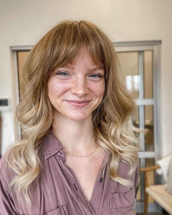 Pairing Curtain Bangs with Wavy Hair? 30 Best Ways to Do It