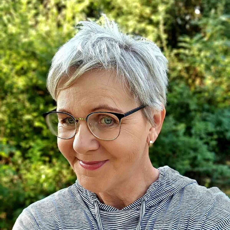 35 Messy Pixie Cut Ideas For A Tousled Carefree Look
