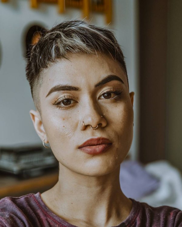 15+ Effortlessly Cool Enby Haircuts to Try in 2025