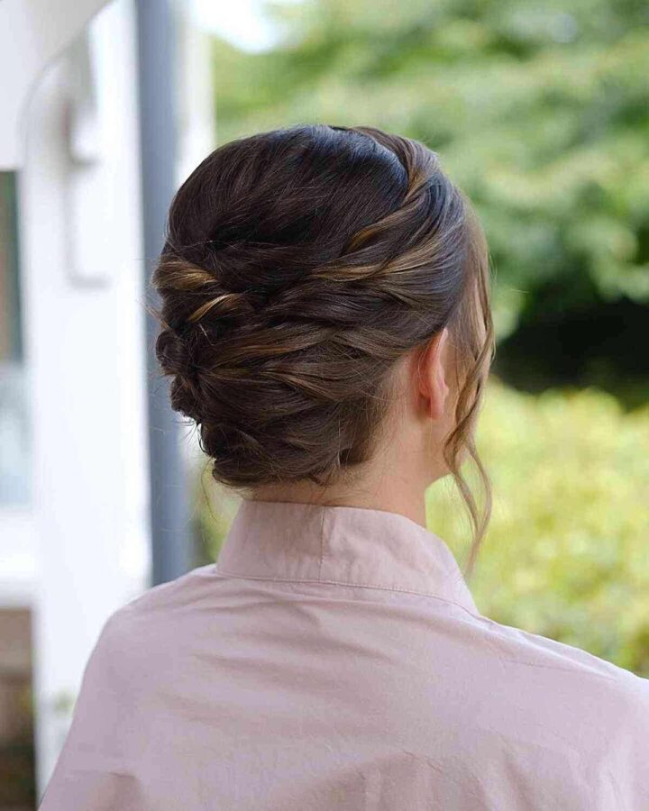 32 Cute & Easy Updos for Short Hair for Special Occasions