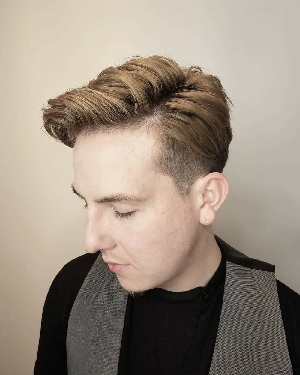 29 Best Undercut for Men Hairstyles and Haircuts (2021 Pics) - Sanders ...
