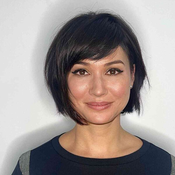29 Modern Inverted Bob with Bangs (And Ones to Avoid)