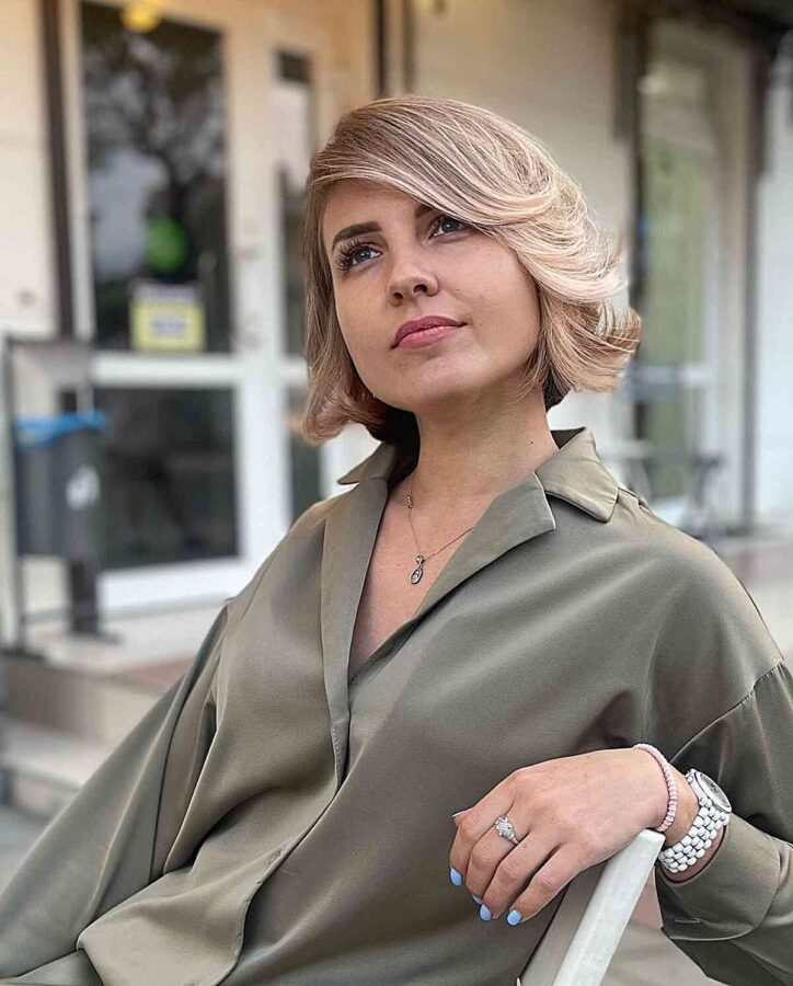 75 Impressive Deep Side Part Hairstyles To Pull Off a Simple Yet ...