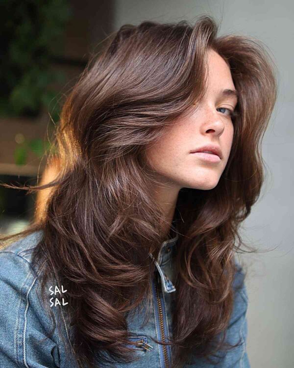51 Gorgeous Butterfly Haircut Ideas to See Before You Try